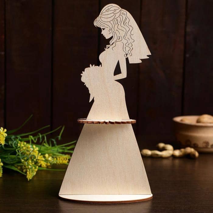 Laser Cut Girl with Flowers Napkin Holder CDR File Free Download | Vecty