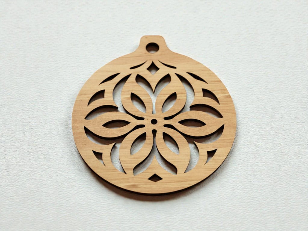 Laser Cut Floral Pattern Christmas Bauble CDR DXF SVG File Free ...