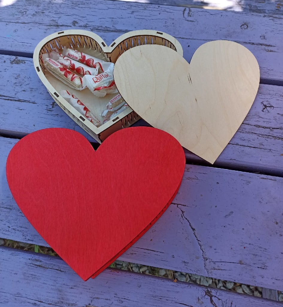 Laser Cut Heart Shaped Treat Gift Box CDR File Free Download | Vecty