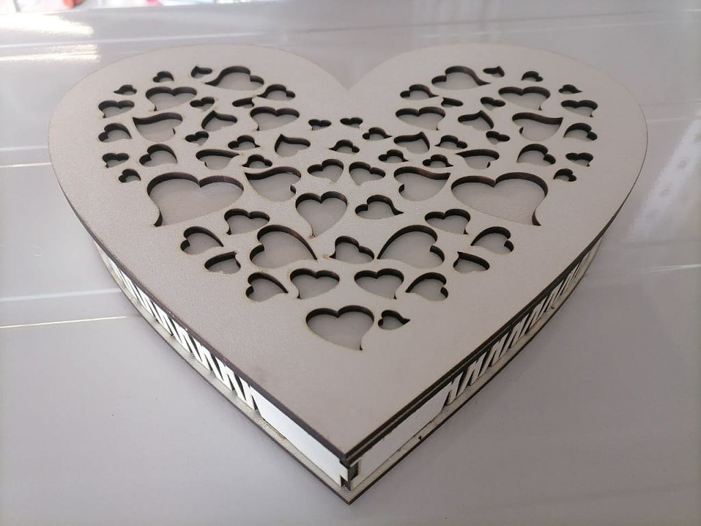 Laser Cut Heart Shaped Wooden Gift Box CDR File Free Download | Vecty