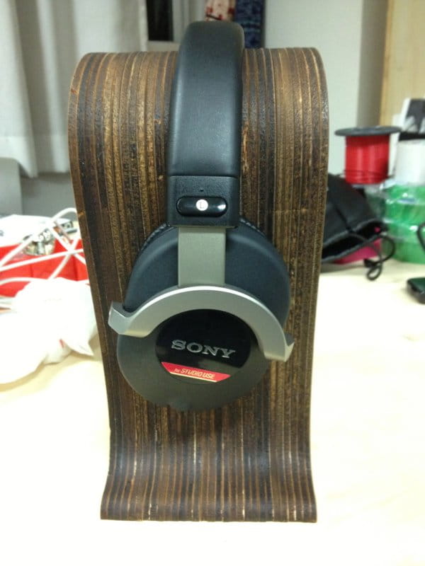 Laser Cut Multilayer Wooden Headphone Stand CDR File Free Download | Vecty